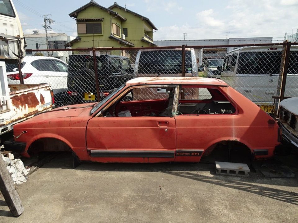 KP61型トヨタスターレット部品取り車 | パーツの杜